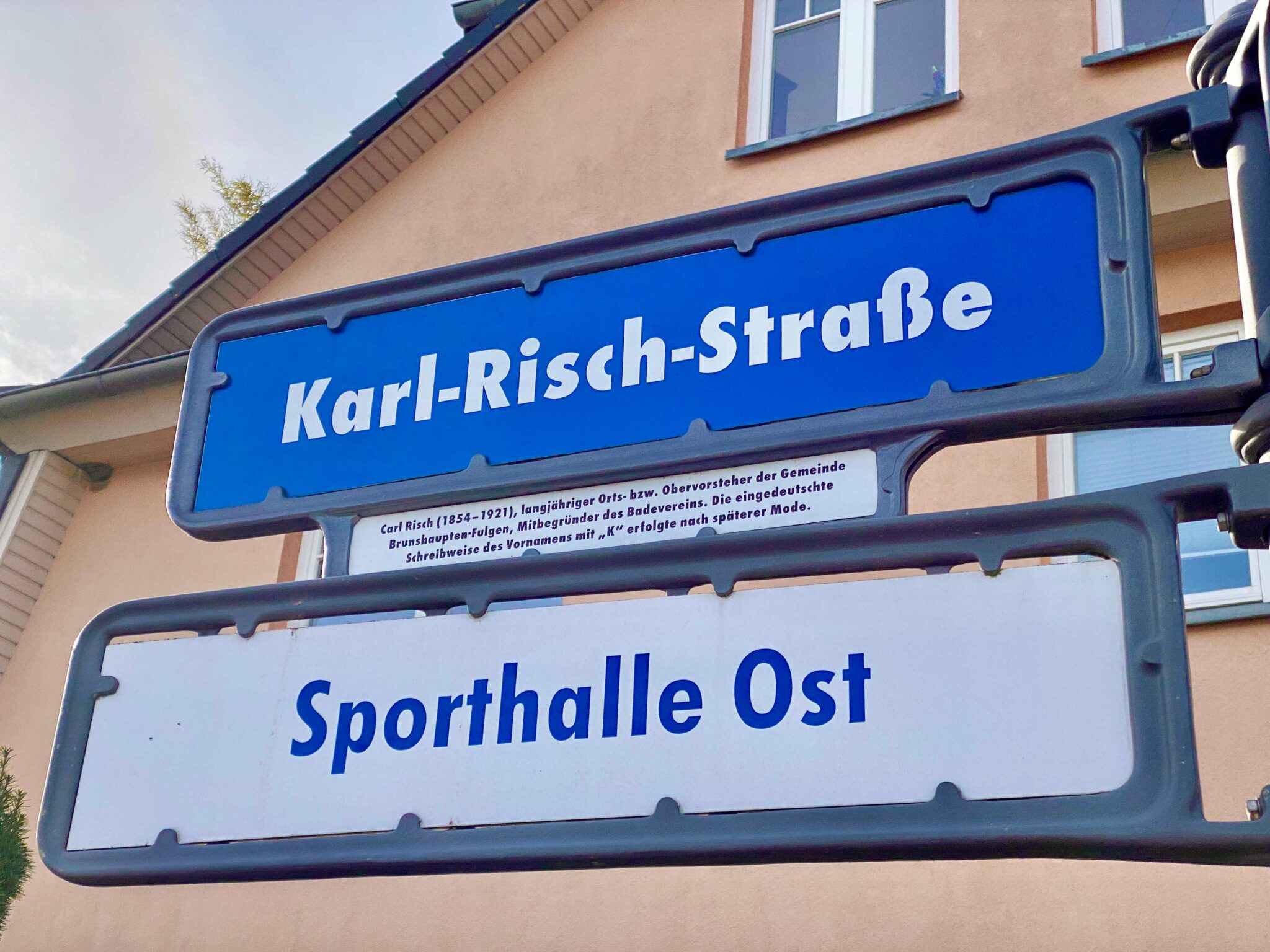 Straßenschilder mit Persönlichkeiten - Strandgut